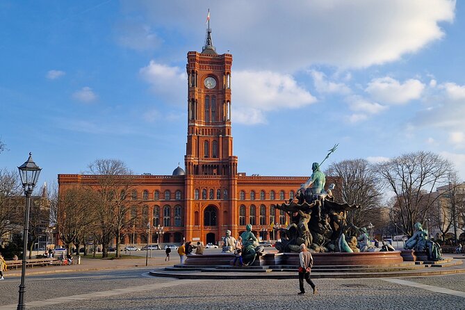 Dark Berlin Criminal Tour - What’s Not Included