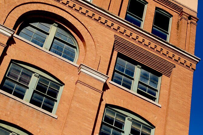 Dark Dallas Crimes and Conspiracy Walking Tour - An In-Depth Look at the Dark Dallas Crimes and Conspiracy Tour