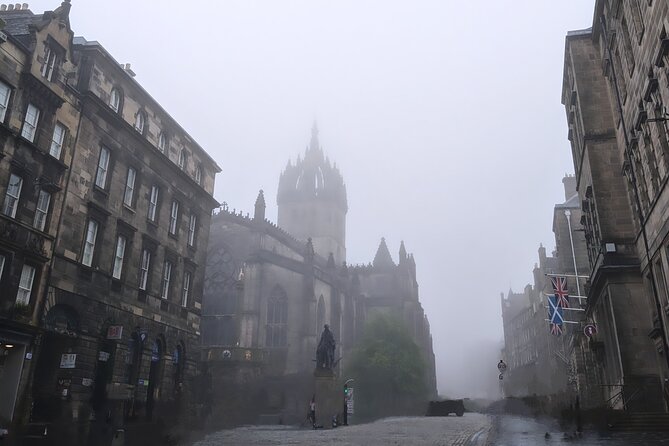 Dark History and Ghost Tour of Edinburgh - Key Points