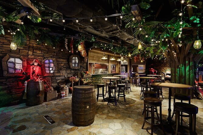 Darts and Billards Amusement BarOsaka BeeRUSH minami branch - Transportation and Accessibility