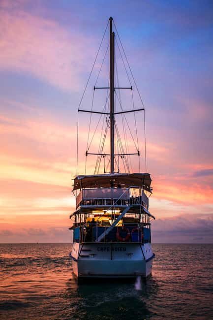 Darwin: Signature four course Sunset Dinner Cruise - An In-Depth Look at the Darwin Dinner Cruise