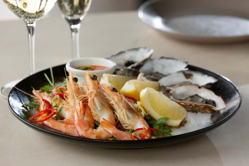 Darwin: Waterfront Seafood Dinner with Wine for Two - The Sum Up