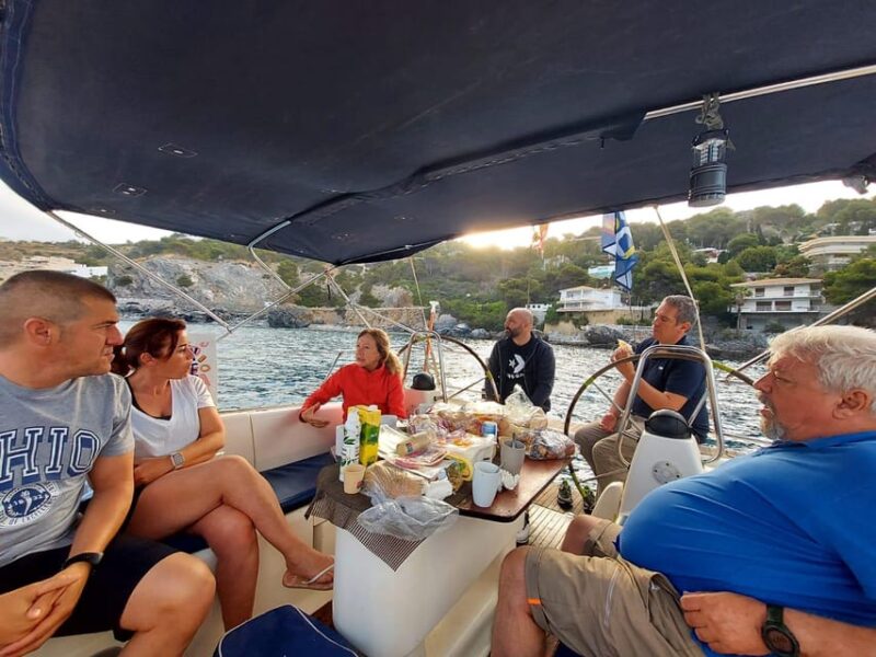 Day charter Benalmadena: views of the city in a sailboat. - Who Will Love This Experience?