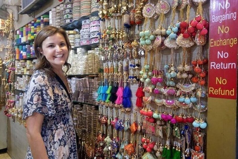 Day Customized Delhi Shopping Tour with Female Consultant - An Authentic Delhi Market Experience
