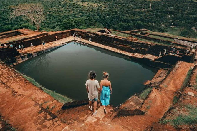 Day Excursions to UNESCO City ANURADHAPURA from Negombo - Who Should Consider This Tour?