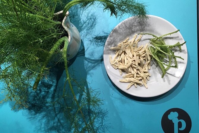 Day in Altamura and Gravina Guided Tour with Lunch in an Osteria - Key Points