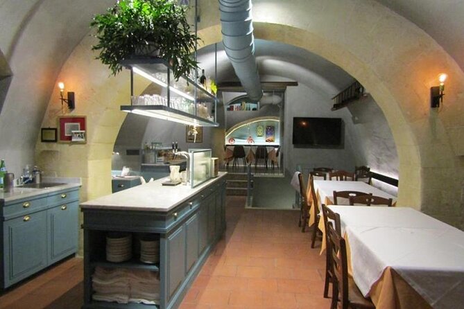 Day in Altamura and Gravina Guided Tour with Lunch in an Osteria - Who Should Consider This Tour?