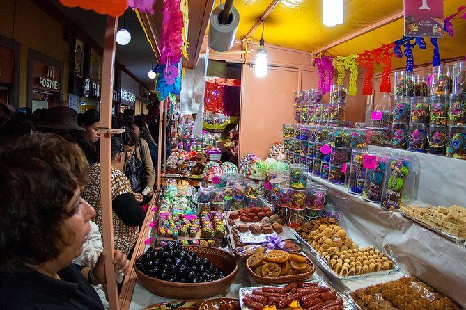 Day of the Dead in Feria del Alfenique Toluca - An in-Depth Look at the Tour Experience