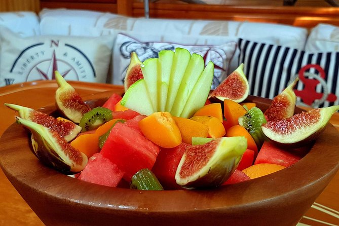 Day Sailing Trip in Halkidiki (7 Hours) - Highlights of the Day Sailing Trip