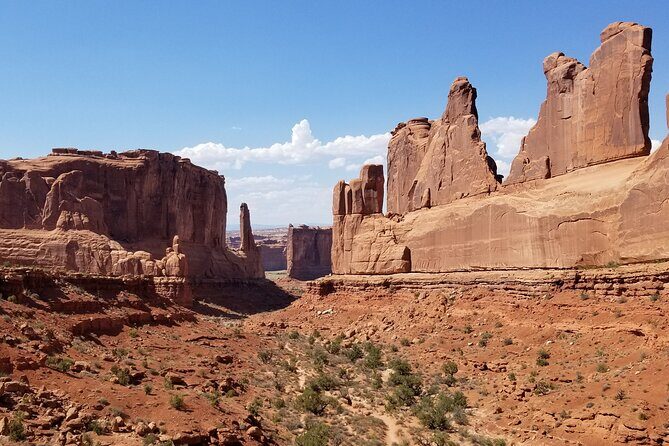 Day Tour Arches and Canyonlands National Park in Utah - Exploring Utah’s Natural Wonders: A Full-Day Tour of Arches and Canyonlands