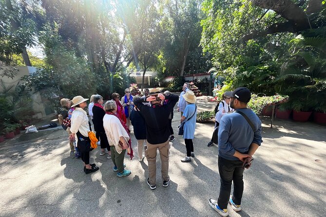 Day Tour By Car and Driver Udaipur City with Guide - FAQs