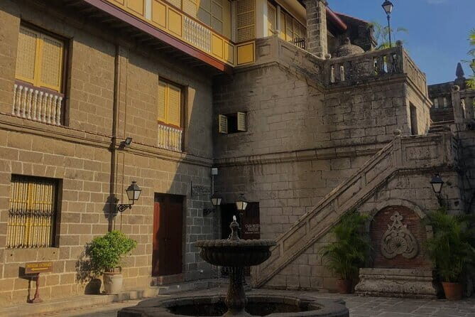Day Tour in Manilas History and Savor a Cultural Dinner - Key Points