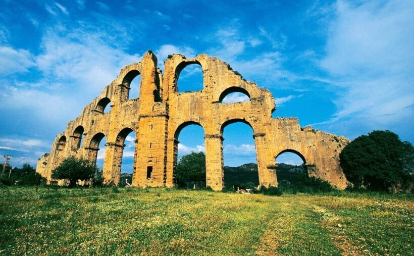 Day Tour of Ancient Roman Sites with Lunch and Guide - An In-Depth Look at the Tour