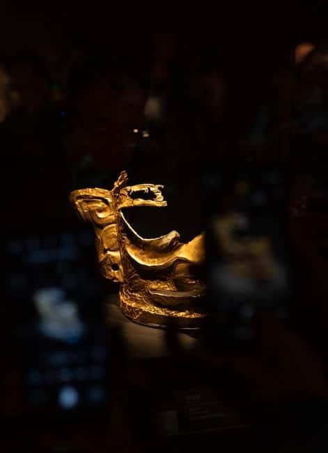 Day tour of Sanxingdui Museum in Chengdu - The Sanxingdui Archaeological Site and Museum