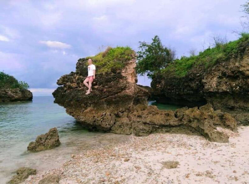 Day Tour Southeast,Lombok Pink Beach& Gili Island - Who Should Consider This Tour?