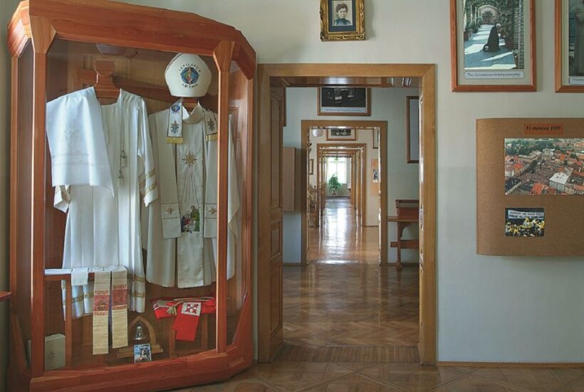 Day Tour: Traces of Pope John Paul II near Krakow - Key Points