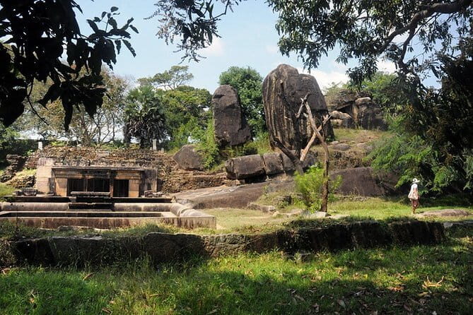 Day-trip Anuradhapura and Thanthirimale - Heritage Tour - FAQs
