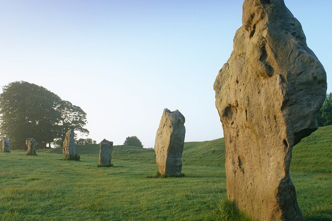 Day trip by coach - Stonehenge, Avebury & Uffington White Horse - Exploring Englands Ancient Mysteries: The Day Trip to Stonehenge, Avebury & Uffington White Horse