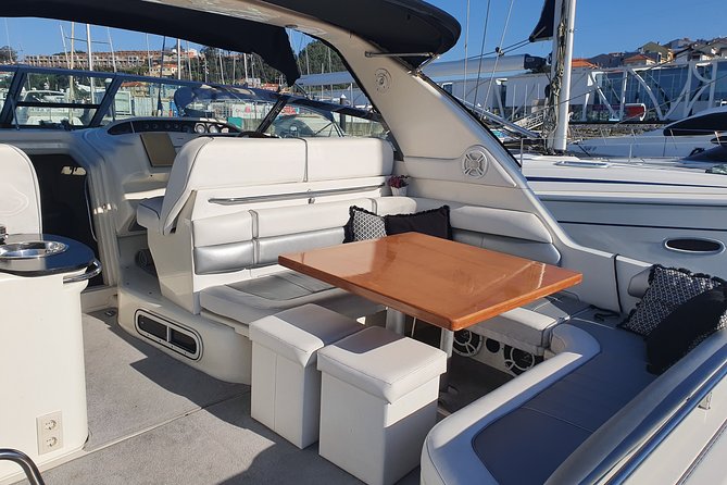 Day trip by private yacht to Curva da Lomba from Porto - FAQ