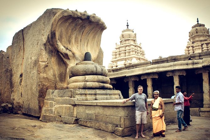 Day trip from Bangalore to Lepakshi for Temple architecture & paintings - Key Points