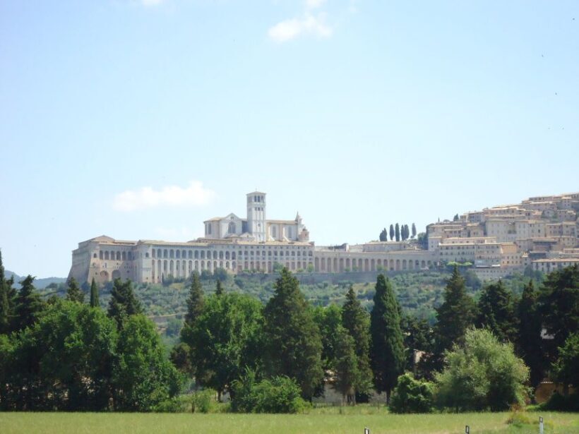 Day trip from Rome to Assisi and Orvieto - 10 hours - FAQ