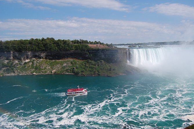 Day-Trip from Toronto to Niagara Falls with skip-the-line boat - Returning to Toronto