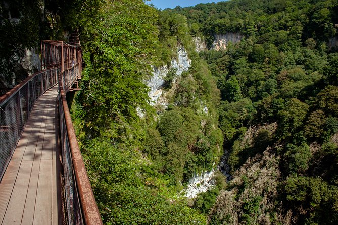 Day trip in Prometheus cave and Okatse canyon by Visit-geo - The Itinerary in Detail