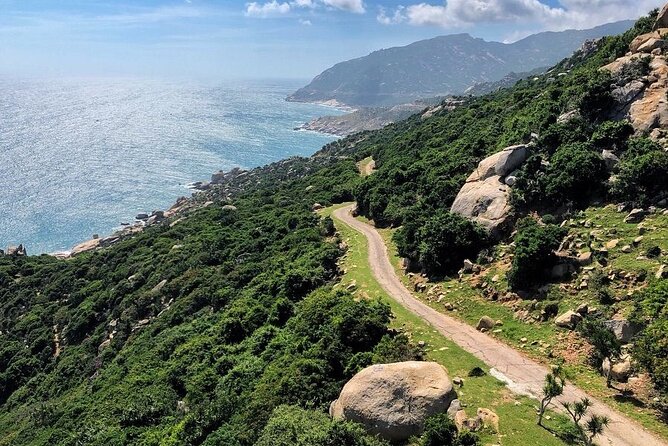 Day Trip - Nha Trang to Mui Ne (White Sandunes & Red Sandunes) - An In-Depth Look at the Mui Ne Day Trip