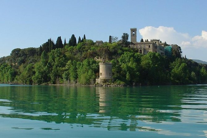 Day Trip: Speedboat Tour Of Lake Trasimeno With Lunch + Assisi Private Tour - Key Points