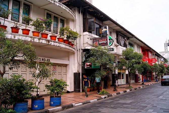 DAY TRIP TO BANDUNG CITY From Jakarta - Whats Included and What’s Not