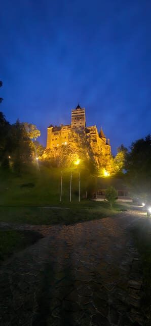 Day Trip to Bran Dracula's Castle and Peles Castle - An In-Depth Look at the Experience