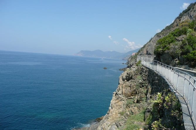 Day trip to Cinque Terre by Deluxe minivan & Hiking - Transport and Logistics: Why It Matters