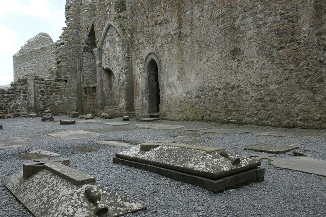 Day trip to Cliffs of Moher & Bunratty Castle and Ennis - FAQ: Practical Questions about This Tour