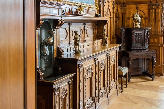 Day Trip to Draculas Castle, Peles Castle and Medieval Brasov - Tour Inclusions and Logistics