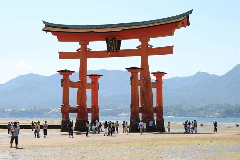 Day Trip to Hiroshima & Miyajima with Itsukushima Shrine - The Value of the Tour