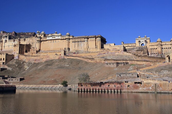 Day Trip to Jaipur from Delhi by Private Car - Exploring Amber Fort: A Majestic Climb and Stunning Views