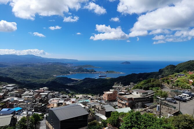 Day trip to Jiufen by a private charter! (4 hours) - Analyzing the Cost and Value