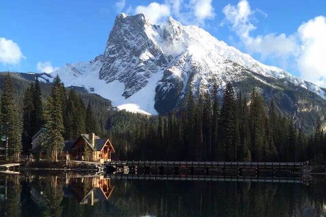 Day Trip to Lake Louise, Moraine Lake, Emerald Lake from Banff - FAQ