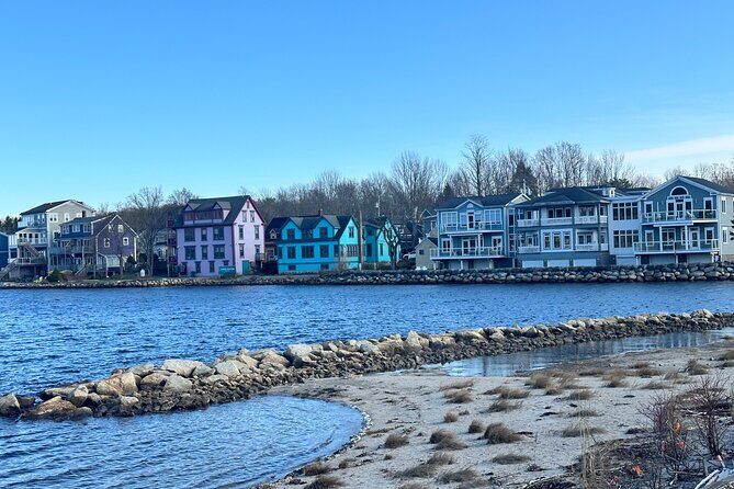 Day Trip to Lunenburg, Mahone Bay and Peggy's Cove from Halifax - Who Will Love This Tour?