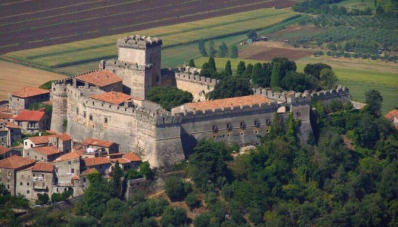Day Trip to Ninfa's Garden and Sermoneta's Castle from Rome - Return Journey: Relaxing in Comfort