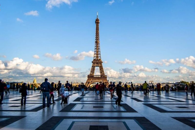 Day Trip to Paris with a 3-course Lunch - Self-Guided Exploration After Lunch