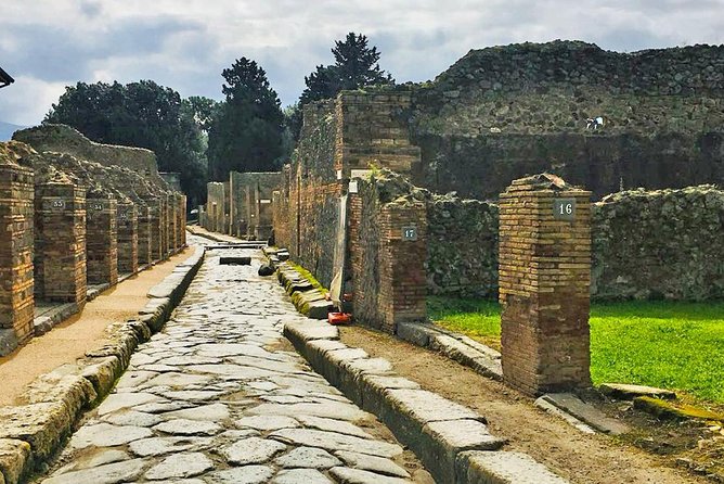 Day trip to Pompeii from Naples - The Itinerary Explored