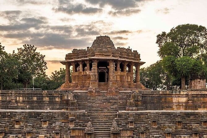 Day Trip to Statue of Unity (Guided Full Day Sightseeing Tour from Ahmedabad) - Frequently Asked Questions