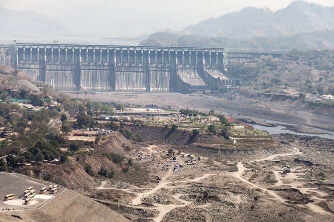 Day Trip to Statue of Unity (Guided Full Day Sightseeing Tour from Vadodara) - The Experience of Transportation and Guides