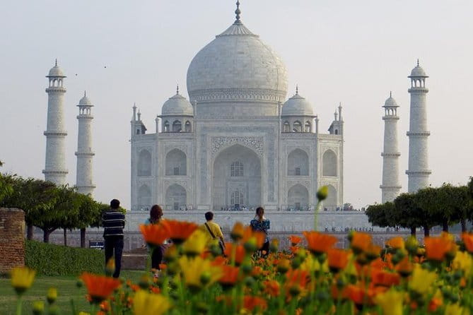 Day Trip to Taj Mahal, Agra Fort and Baby Taj from Delhi by Car - FAQ