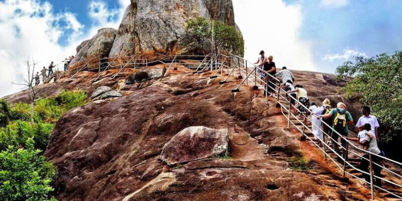 Day trip to UNESCO city Anuradhapura from Colombo - Key Points