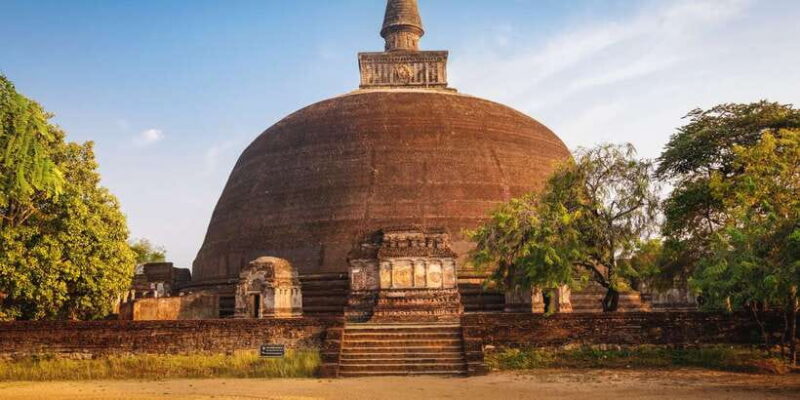 Day trip to UNESCO city Anuradhapura from Colombo - Is It Worth the Price?