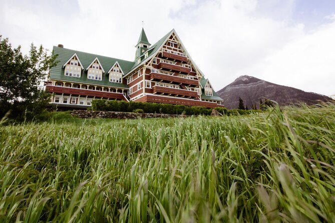 Day Trip to Waterton Lakes NP,Prince of Wales Hotel from Calgary - An In-Depth Look at the Tour Experience