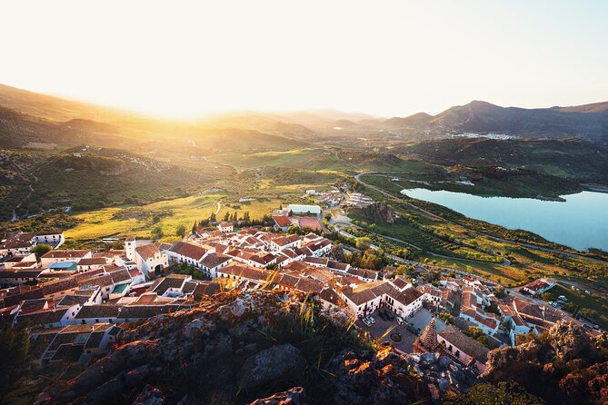 Day Trip to Zahara, Setenil and Ronda From Seville - Unique Features of Zahara and Setenil