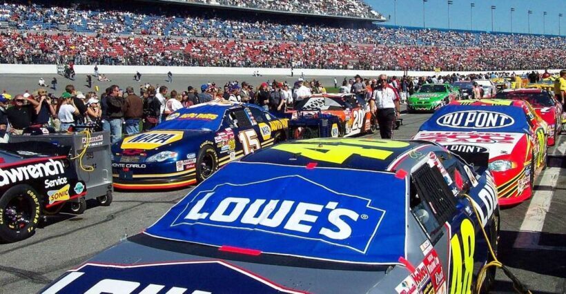 Daytona Beach: Daytona 500 NASCAR Race Ticket - Who Will Enjoy This Tour?